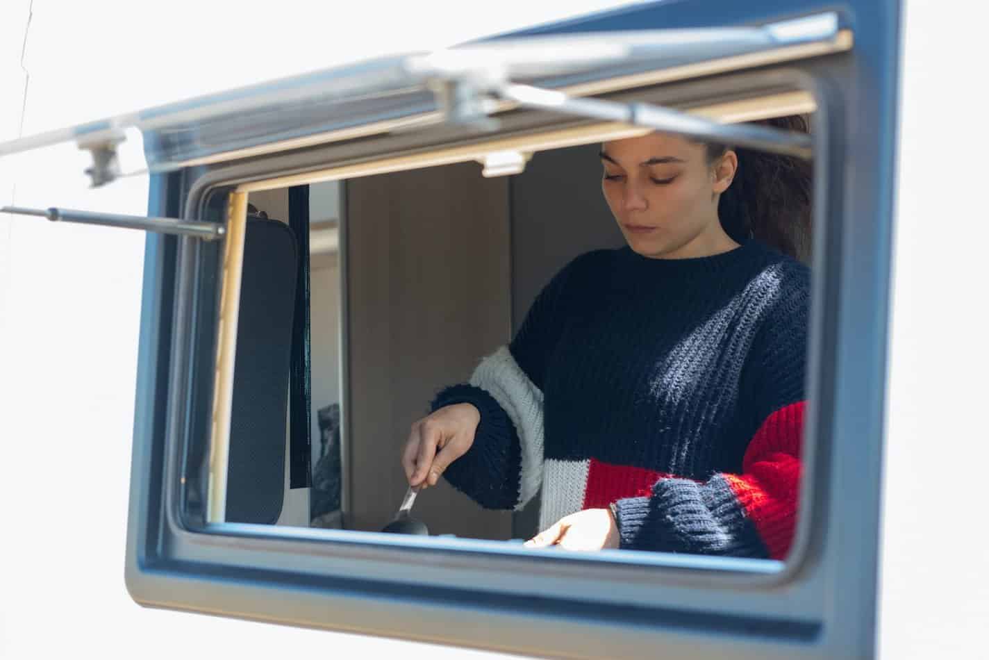 The Ultimate Guide To Campervan Windows – Wandering Welsh Girl