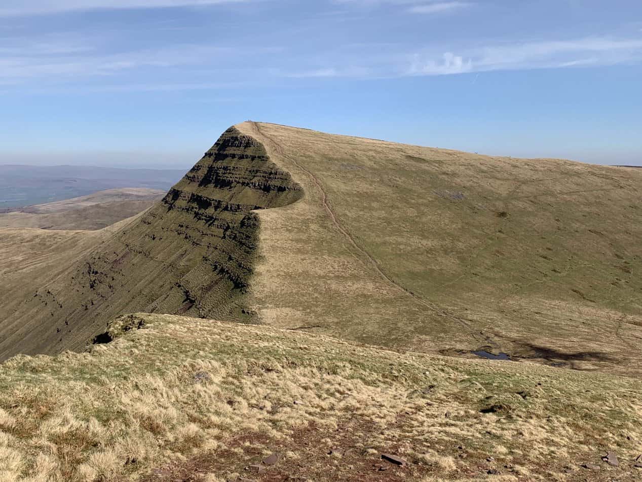 Hiking The Pen y Fan Horseshoe: A Complete Guide (With Maps & Video ...